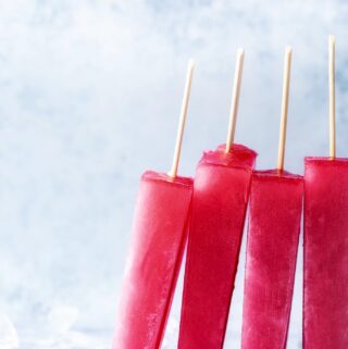 Hjemmelavede ispinde - opskrift på nemme lav selv ispinde i form