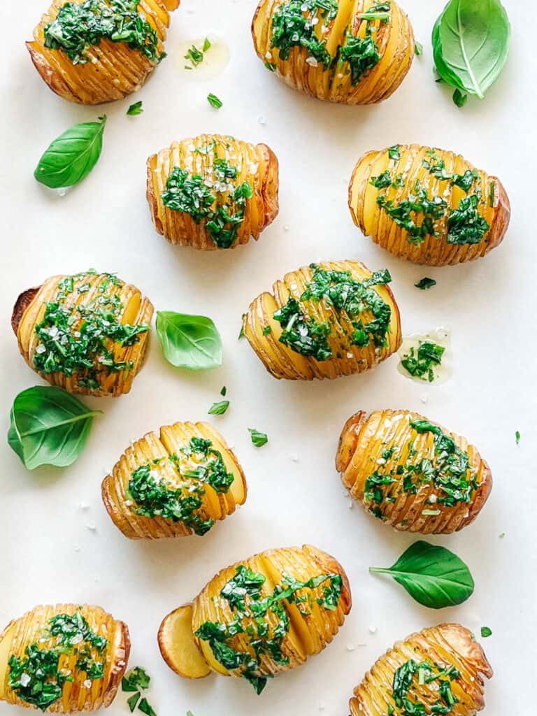 Hasselback kartofler - opskrift på nemme hasselbagte kartofler